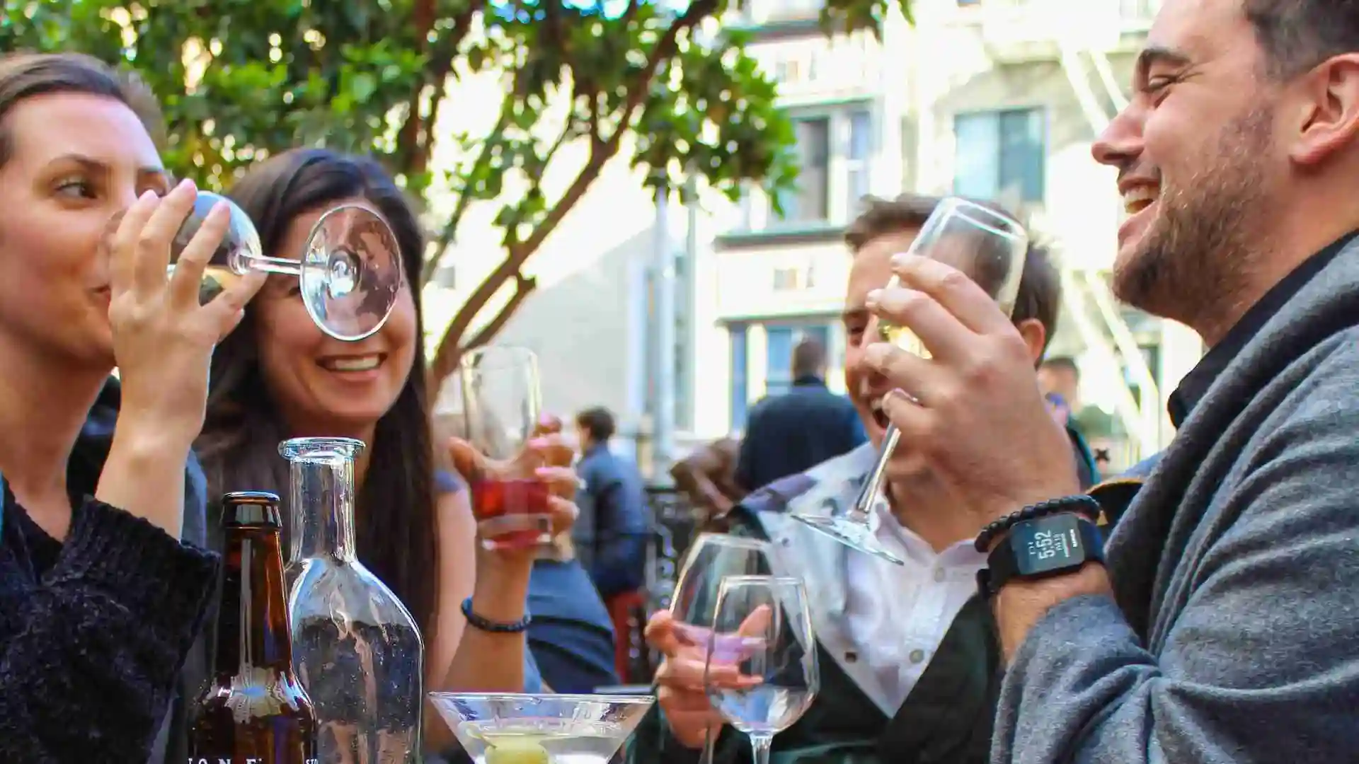 HAPPY HOUR - 620Jones